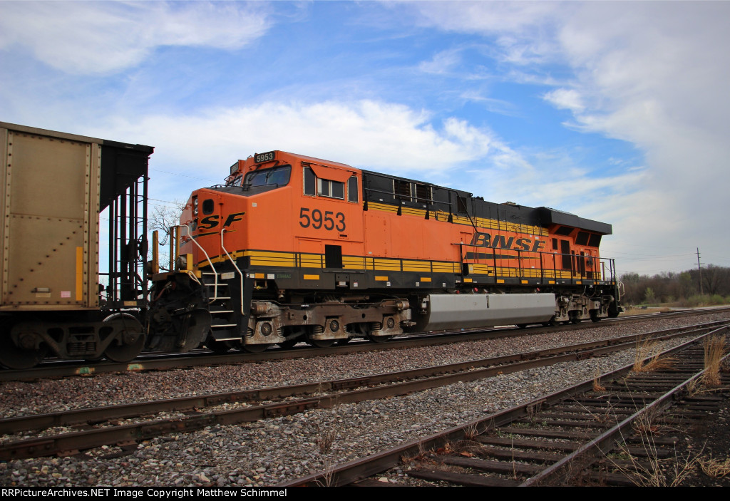 BNSF 5953 - DPU
